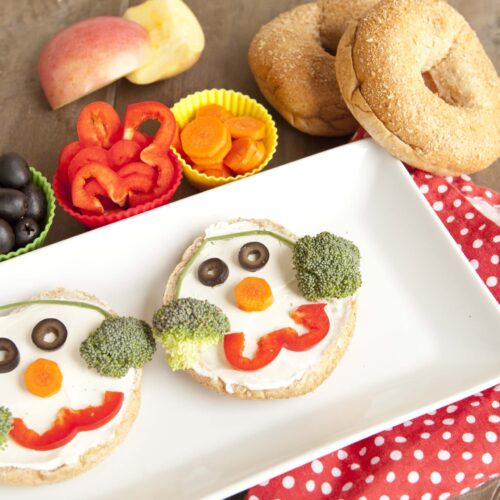 Holiday Snack Idea: The Snowman Bagel - SHK