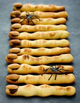 Witch Fingers Halloween Snack - SHK