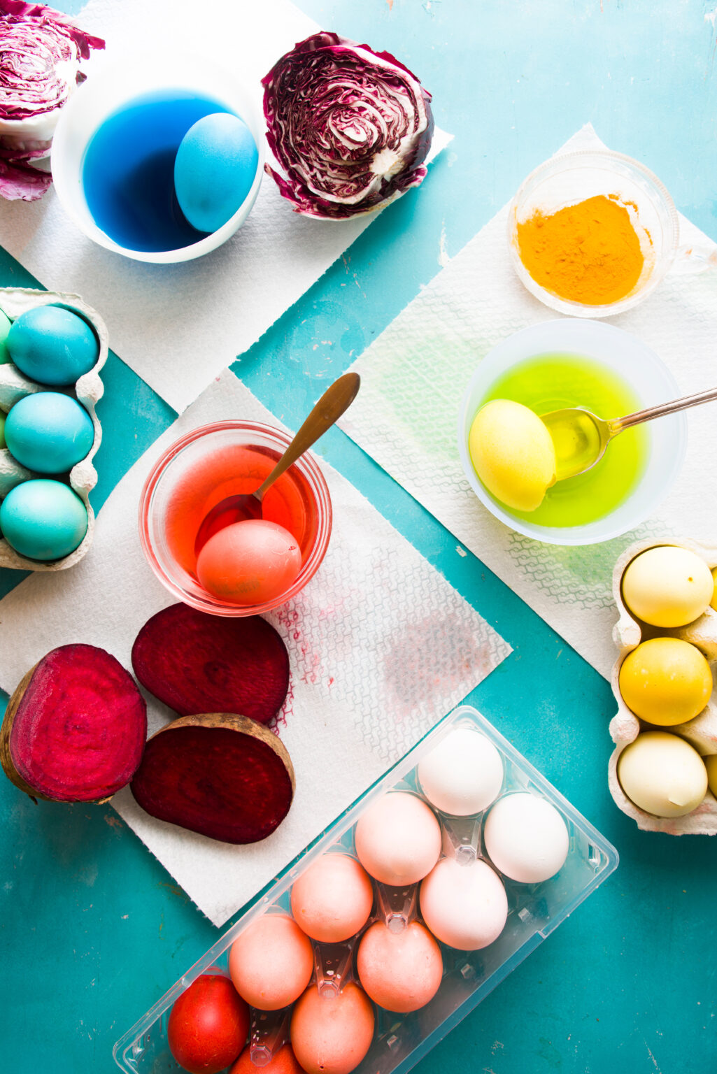 How to Dye Eggs Naturally with Fruits, Vegetables, and Spices - SHK