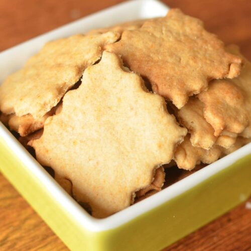 Homemade Honey Wheat Crackers - SHK